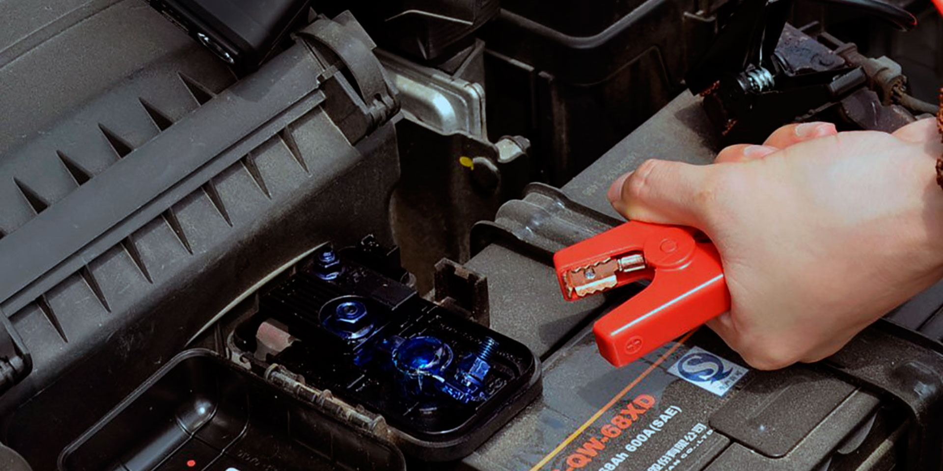 Halfords Advanced Lithium Jump Starter Review: A Portable Power Bank ...