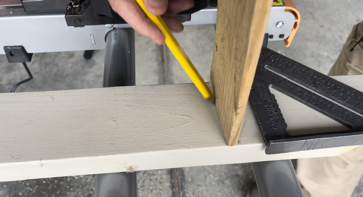 How to Notch Wood with a Miter Saw? - Reviewerst
